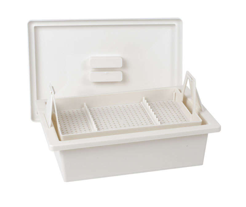 GTU005 : Autoclavable Disinfection Box